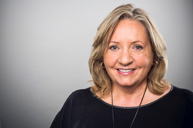 Julia Lambert - PlanetK2